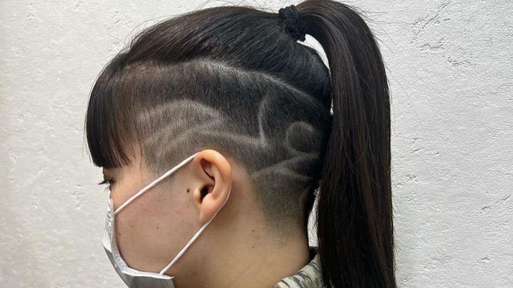 The Edgy Pompadour Mullet: A Trendy Haircut - Your Holiday Partner For ...